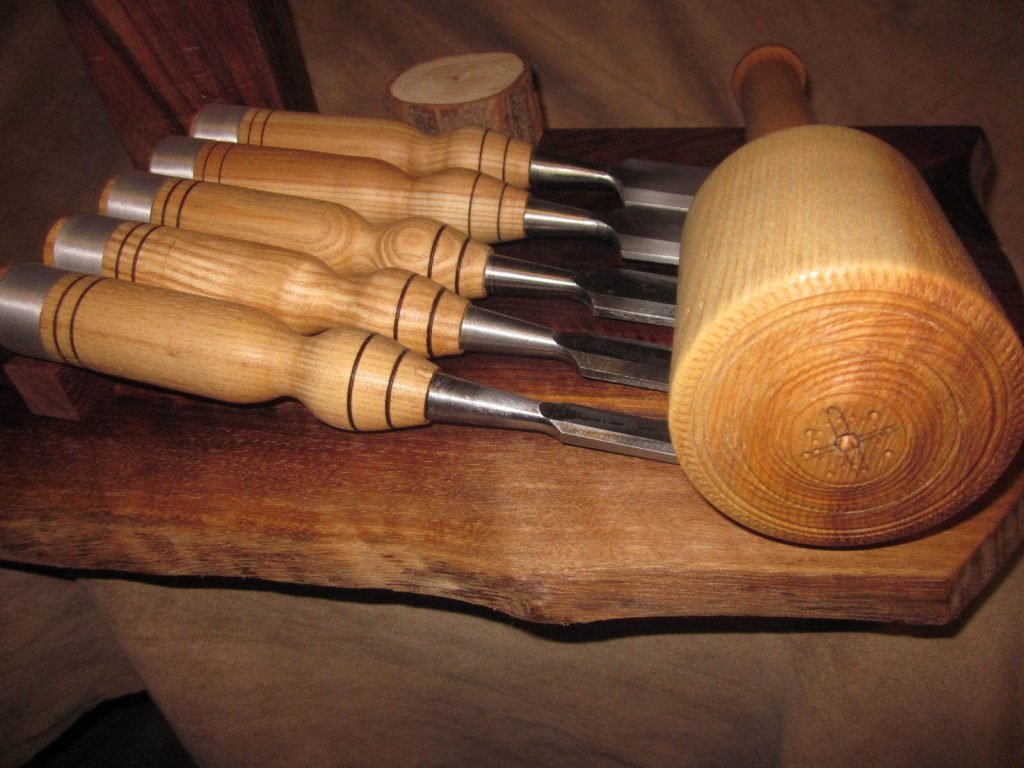 5 Piece Ash Timber Frame Wood Chisel Set with 16oz Carving / Striking ...